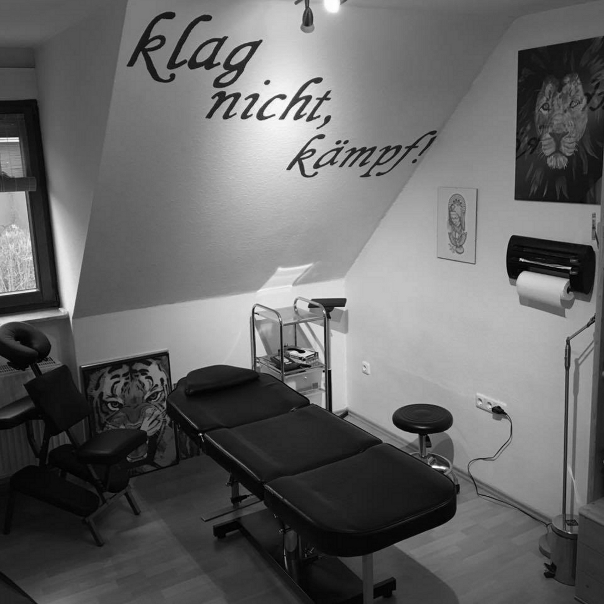 Home - Guns N' Ink Tattoo Shop